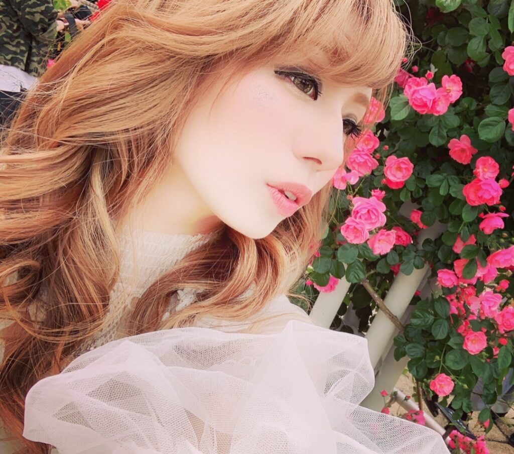 DokiDoki Live（ドキドキライブ）?Mio?さんってどんな人？ | ライブ配信ナビ